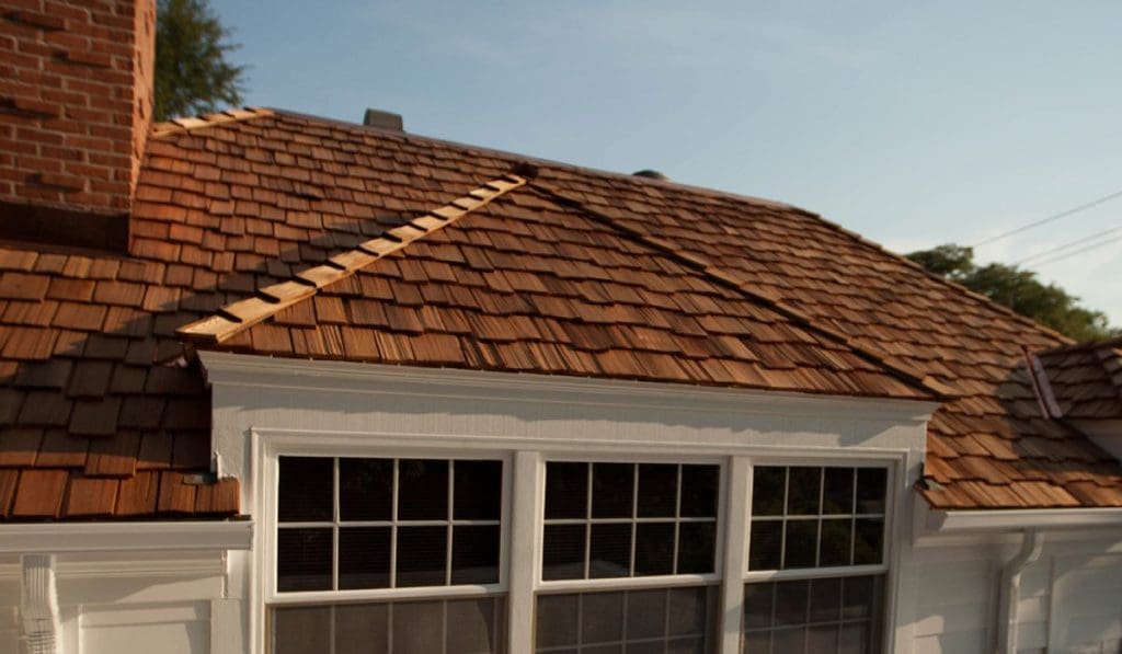 Repair or Replace Roof: Make the Best Choice
